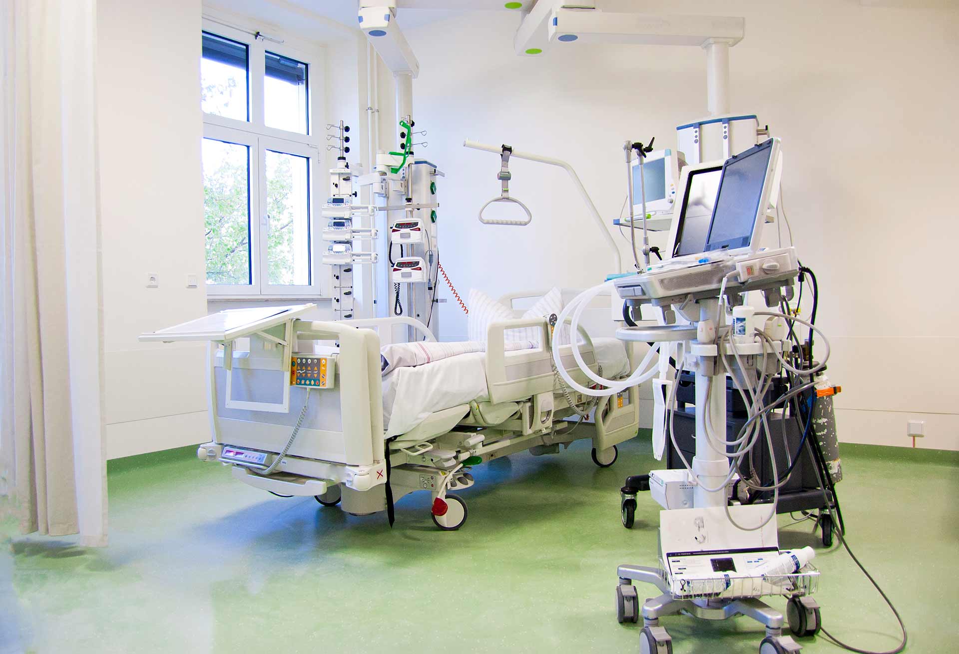 Μονάδα Εντατικής Θεραπείας - ΓΕΝΙΚΗ ΚΛΙΝΙΚΗ